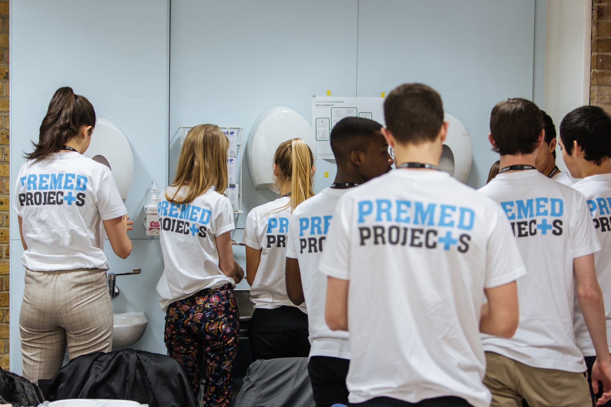 How to Get Medicine Work Experience in 2026 - Premed Projects